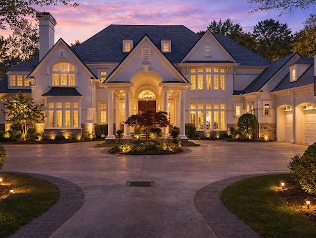House with pool and garden