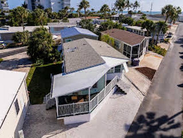House with Pool and Garden