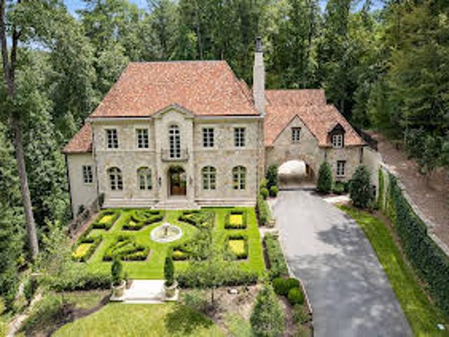 House with Pool and Garden