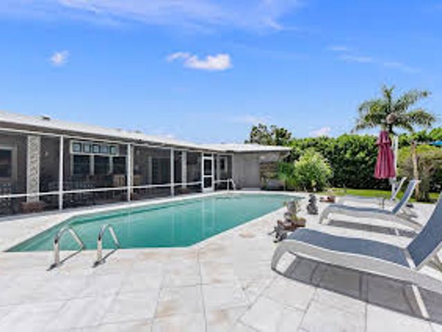 House with Pool and Garden