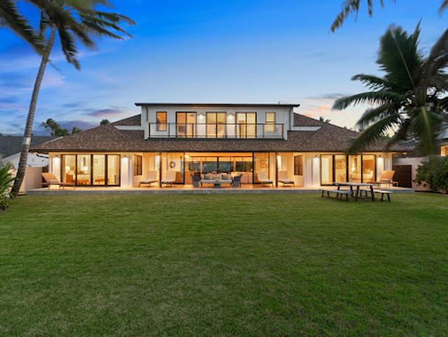House with pool and garden