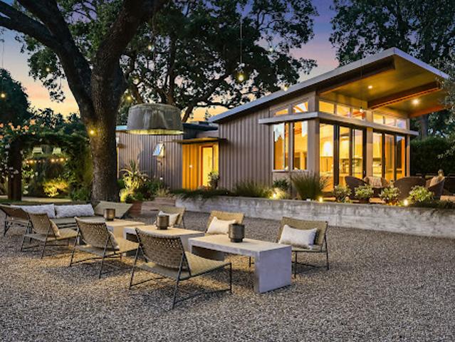 House with pool and garden