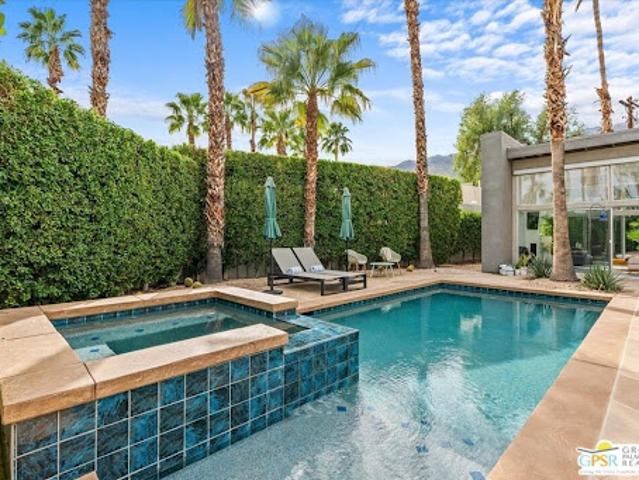 House with pool and garden