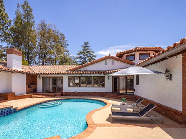House with pool and terrace