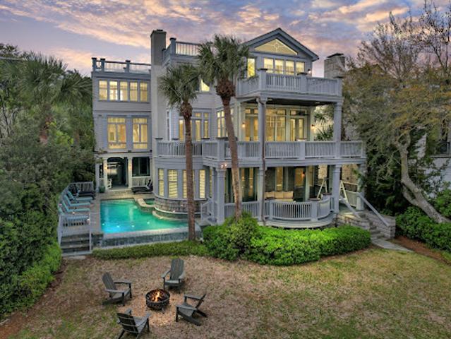 House with pool and terrace