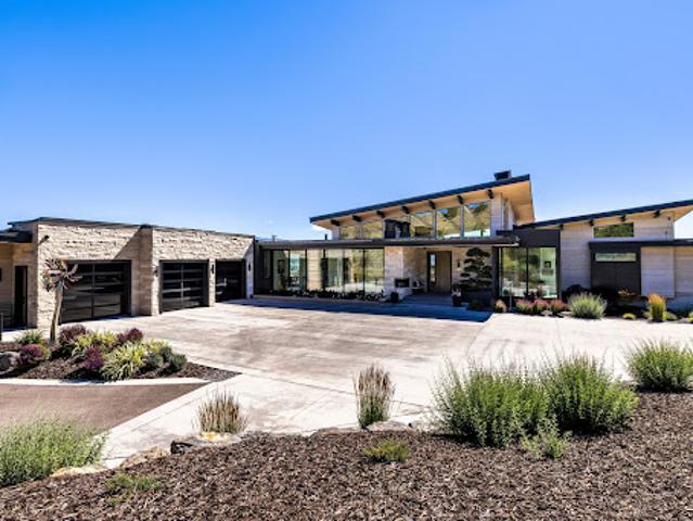 House with pool and terrace