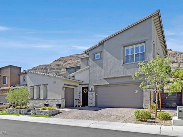 House with pool and terrace