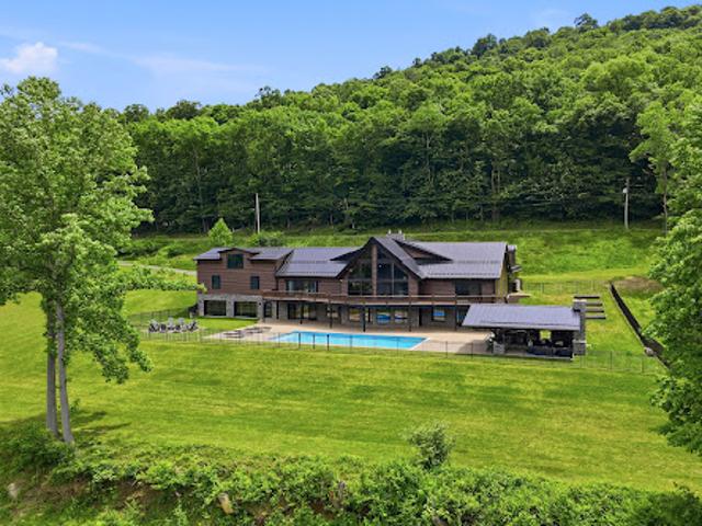 House with pool and terrace