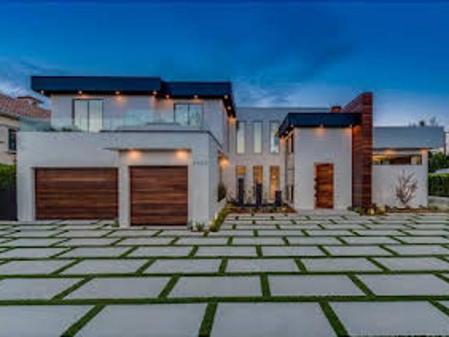House with pool and terrace
