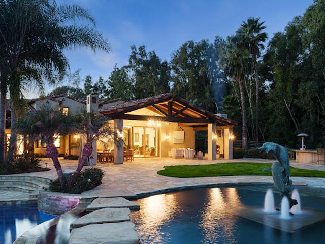 House with pool and terrace