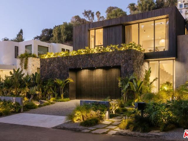 House with pool and terrace