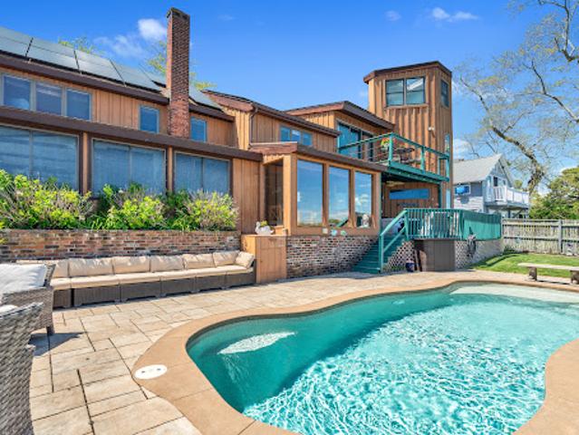 House with pool and terrace