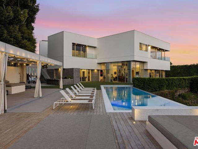 House with pool and terrace