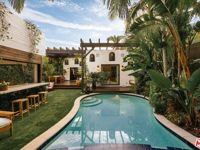 House with pool and terrace