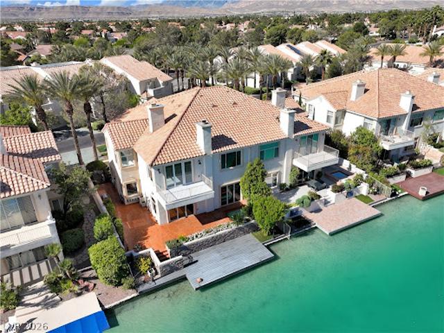 House with pool and terrace