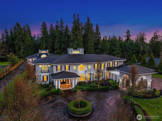 House with pool and terrace