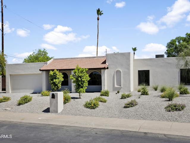 House with pool and terrace