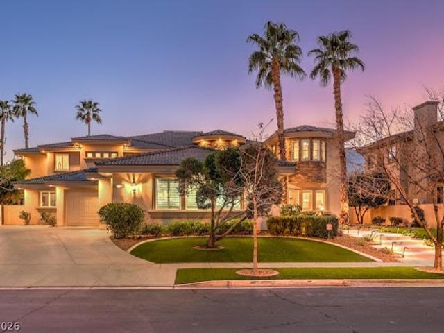 House with pool and terrace