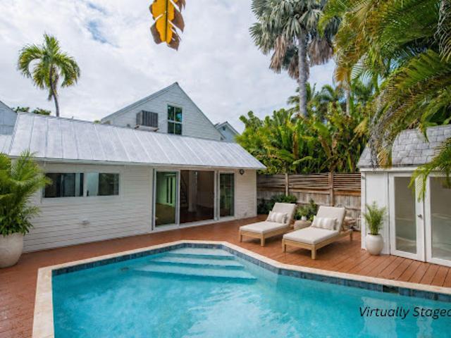 House with pool and terrace