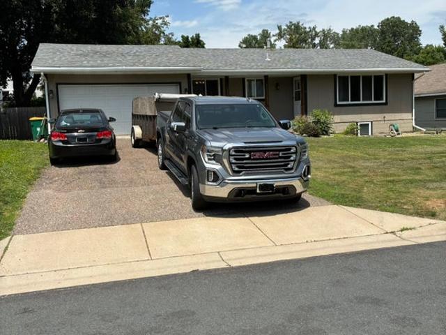 House with Room s for rent