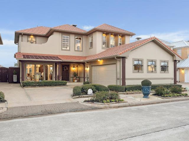 House with terrace