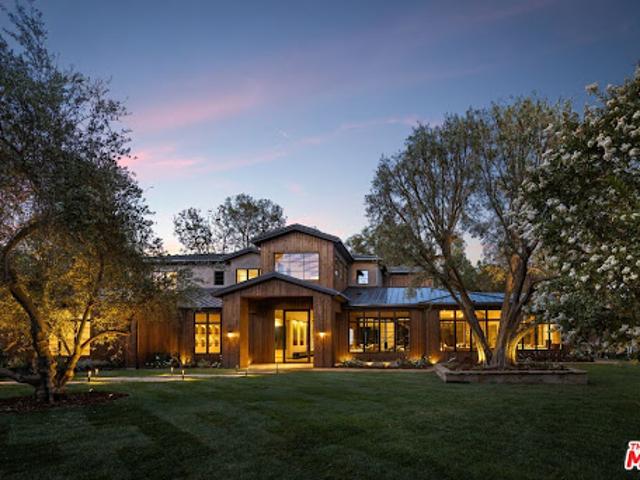 House with terrace