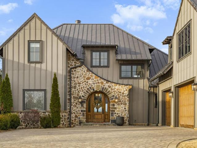 House with terrace