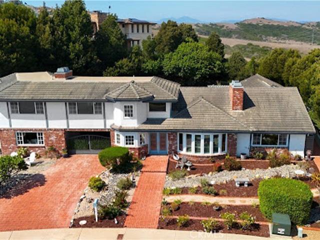 House with terrace