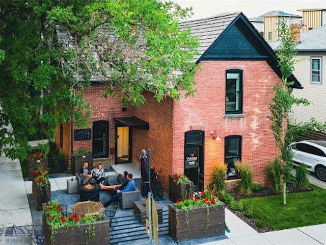 House with terrace