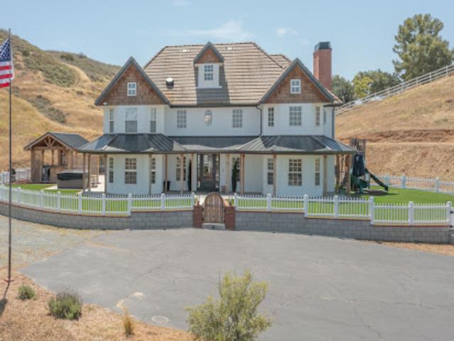 House with terrace