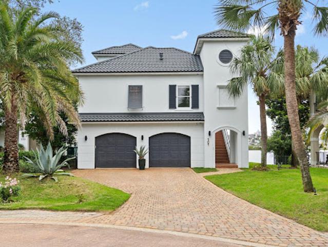 House with terrace