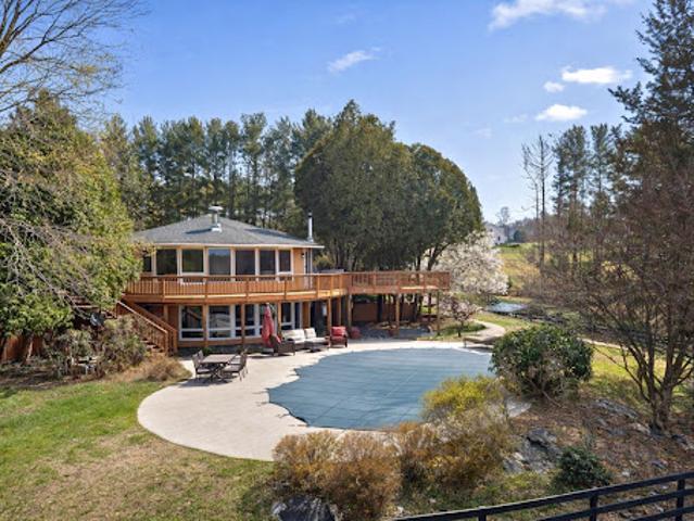 House with terrace