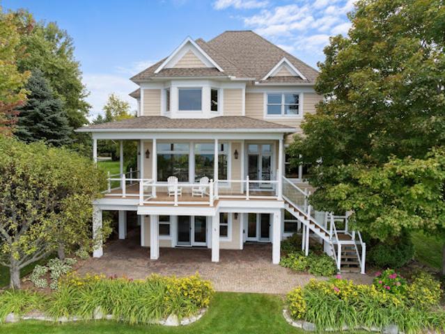 House with terrace