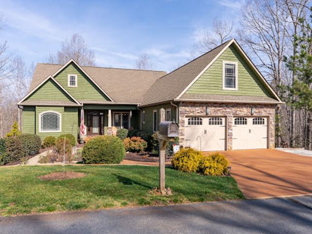 House with terrace