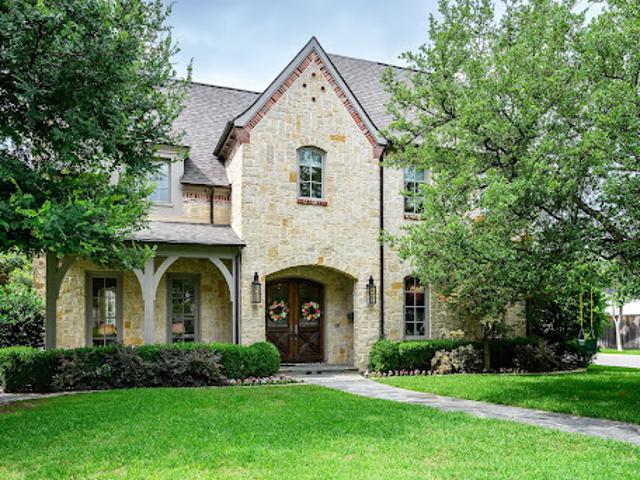 House with terrace