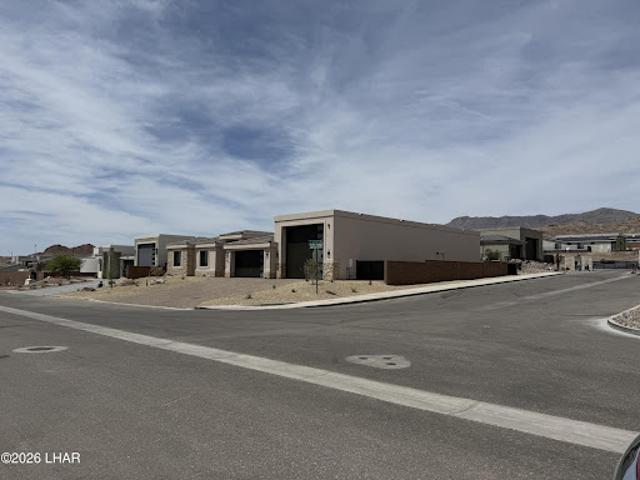 House with terrace
