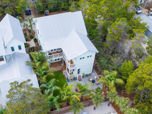 House with terrace