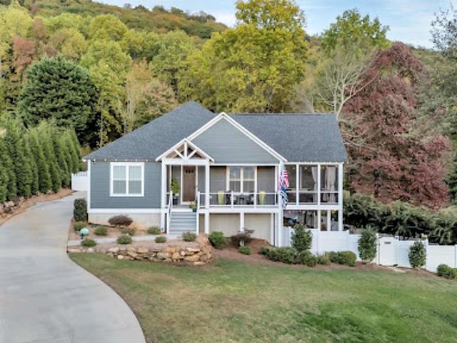 House with terrace