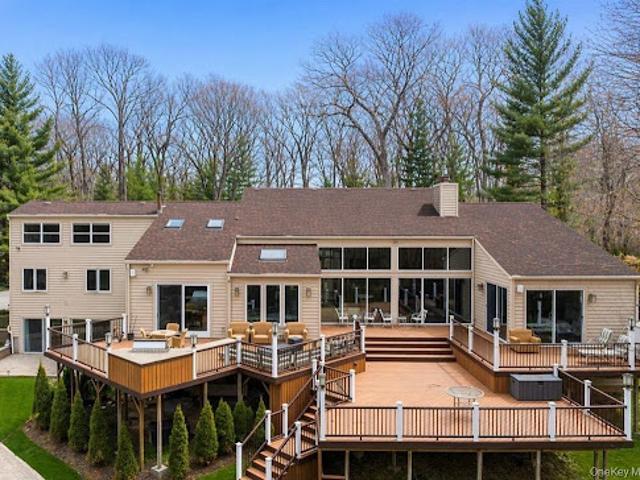 House with terrace