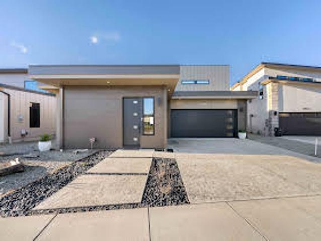 House with Terrace