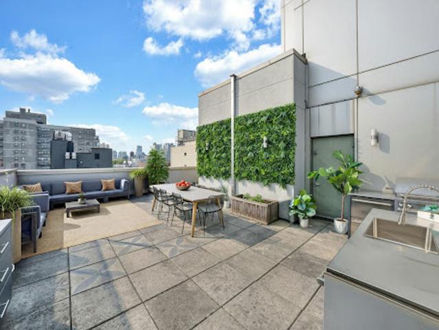 House with terrace