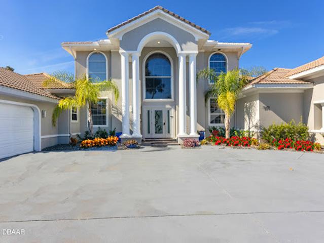 House with terrace