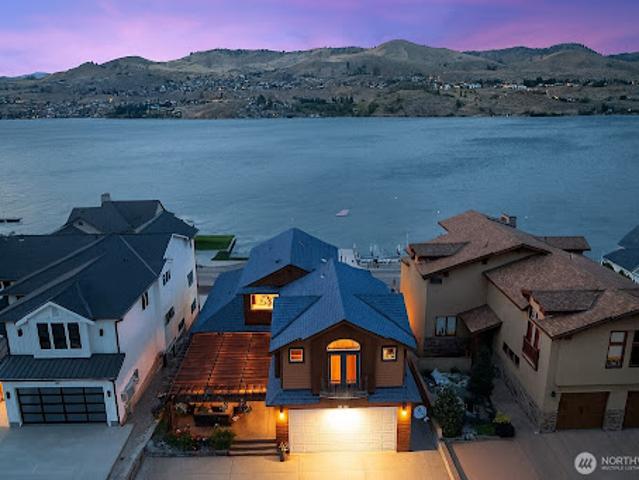 House with terrace