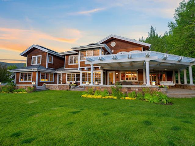 House with terrace