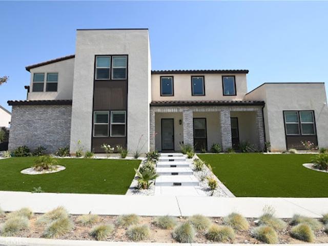 House with terrace
