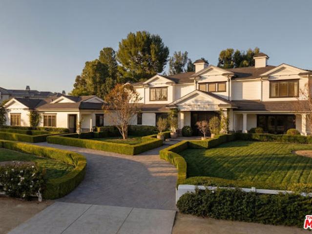House with terrace