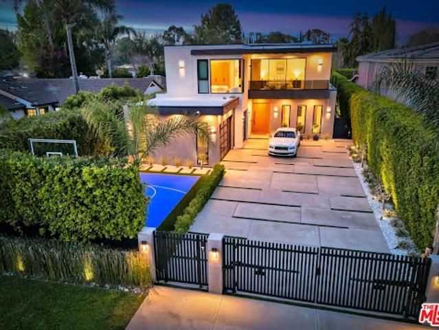 House with terrace