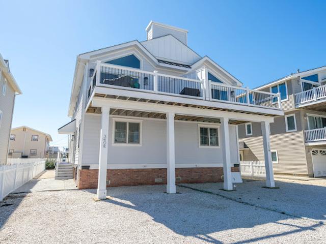 House with terrace