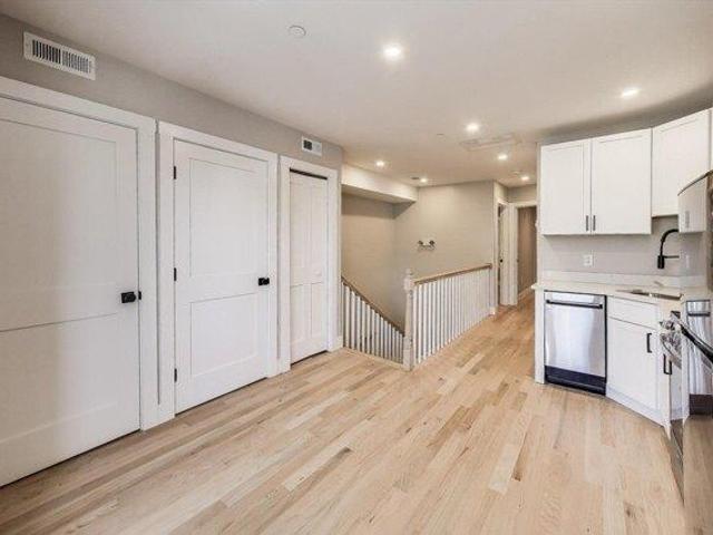 house with 14 bedroom, Boston MA ES104836159