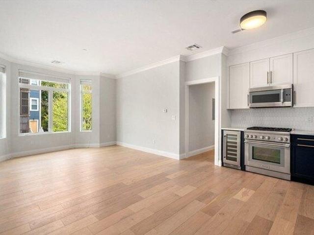 house with 14 bedroom, Boston MA ES103443575